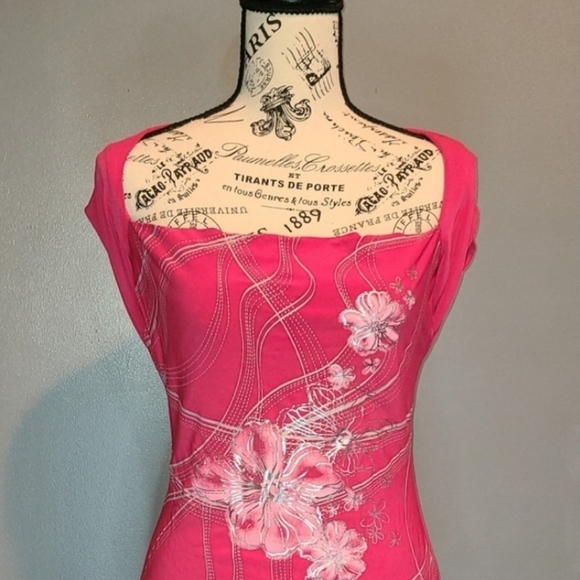 Body Central | Tops | Body Central Pink Metallic Floral Cap Sleeve Top ...